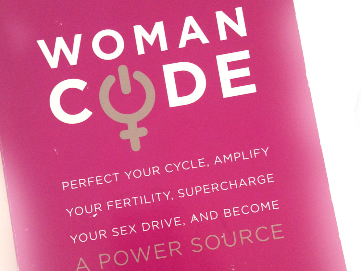 Boekrecensie | Woman Code door Alisa Vitti – Een Beetje Zweven
